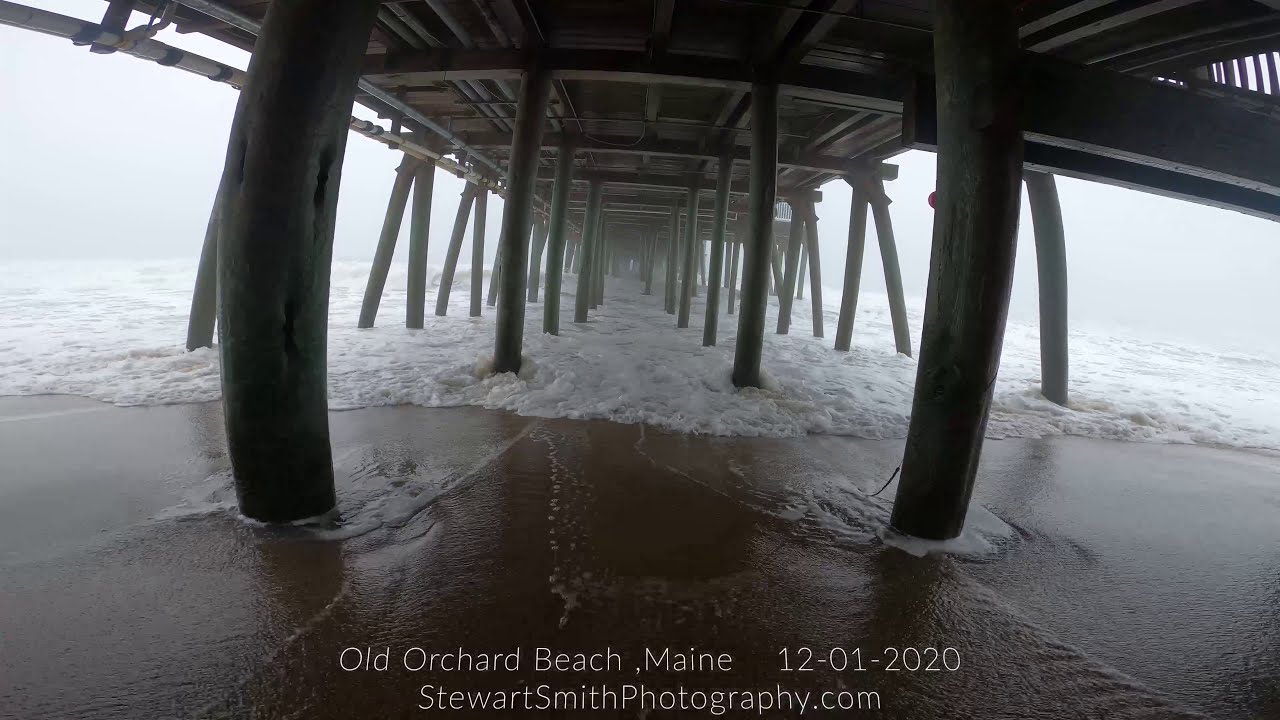 Big storm causes Big waves under the Old Orchard Beach Pier / Location ...