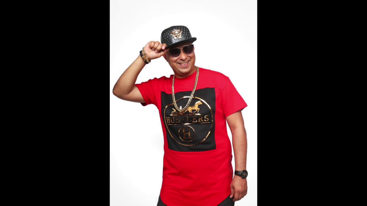 Tulile -Yo No Cojo Esa "En Vivo" - YouTube