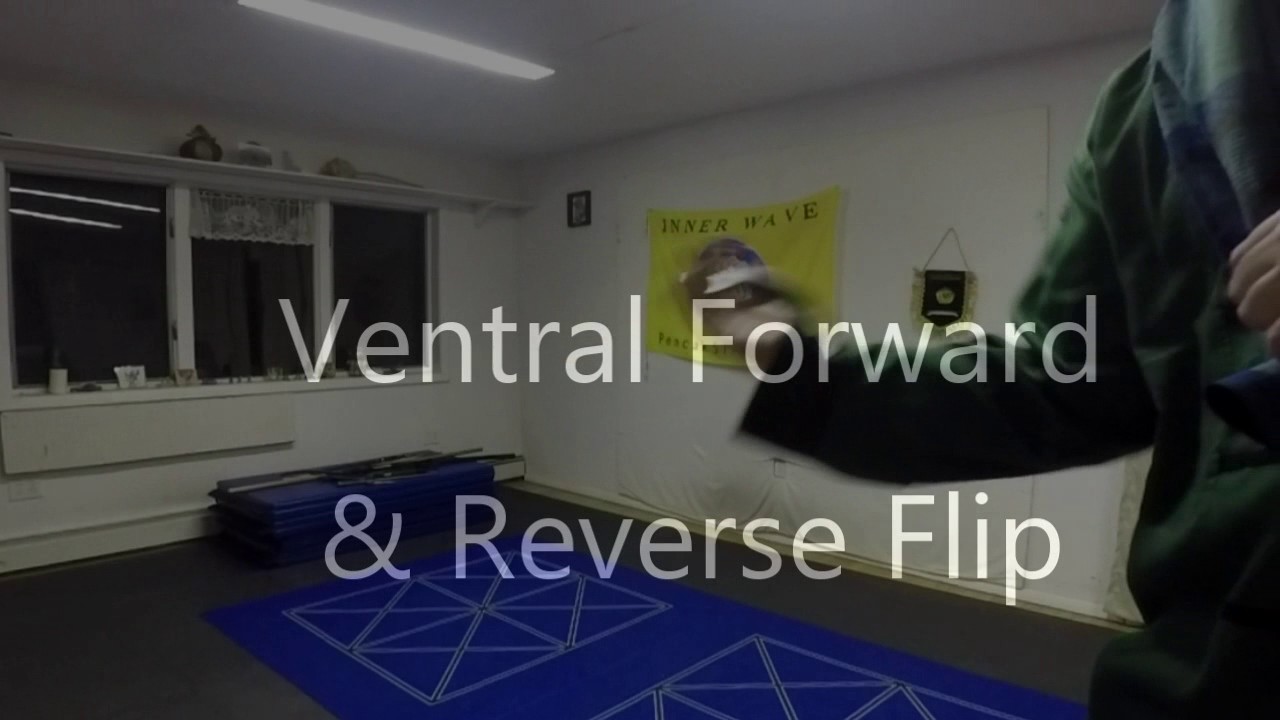 Kerambit (Karambit) Flipping Tutorial - YouTube