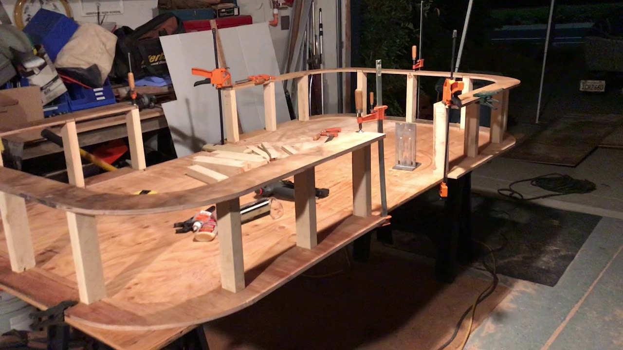 Framing the rails - YouTube