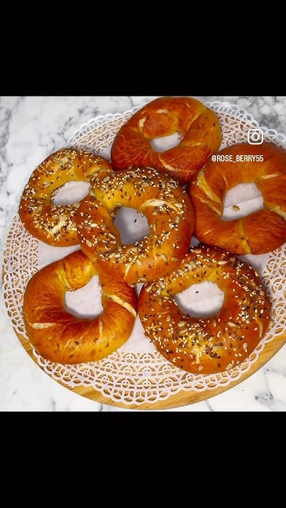 خبز بيجل بخميره ساور دو لذيذه وهشه وفيكم بخميره عاديه كمان تنفع 🤤😋😍 ...