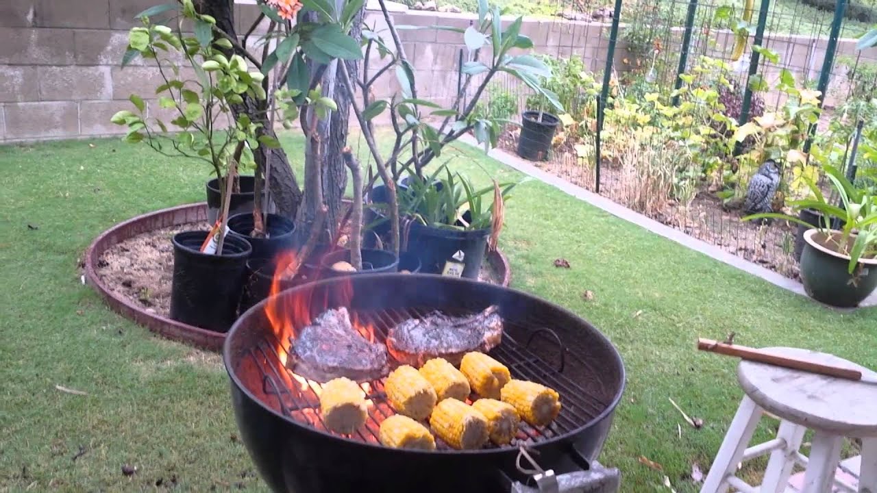 Barbeque while raining! - YouTube