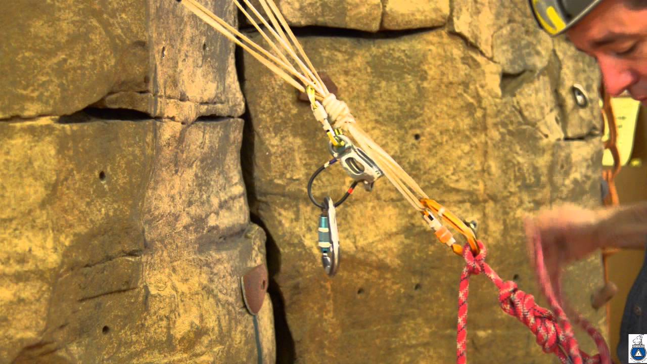 Belaying in Autolock Mode - YouTube