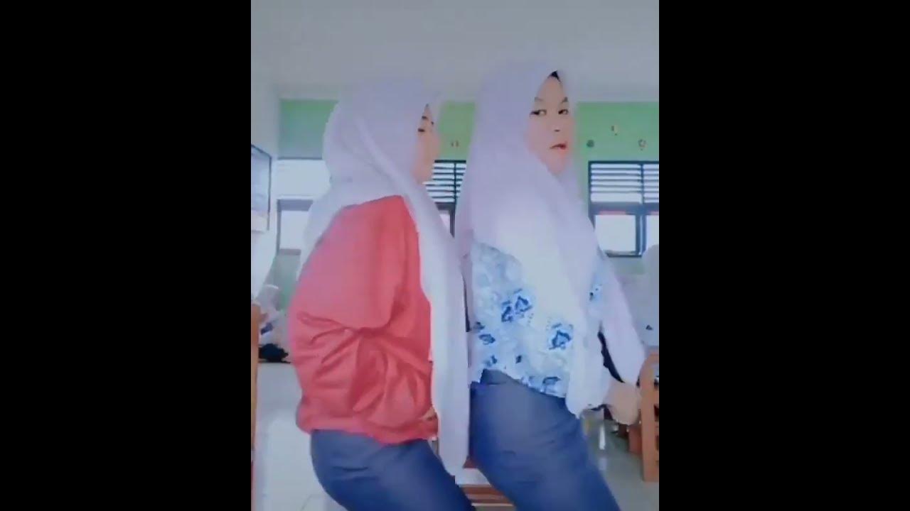 SANTII TIKTOK GOYANG #trending #viral #youtube #tiktok #shorts - YouTube