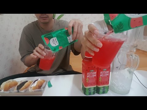 친구랑 수박에이드 수박 음료수 먹방 asmr 샌드위치 갈증해소 watermelon juice chug スイカ - YouTube