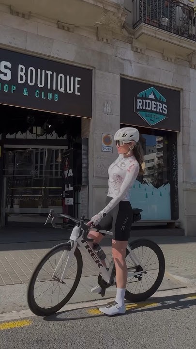 When your card has mind on its own at the bike store .#roadbike #roadbike#cycling#cyclingvideos ...