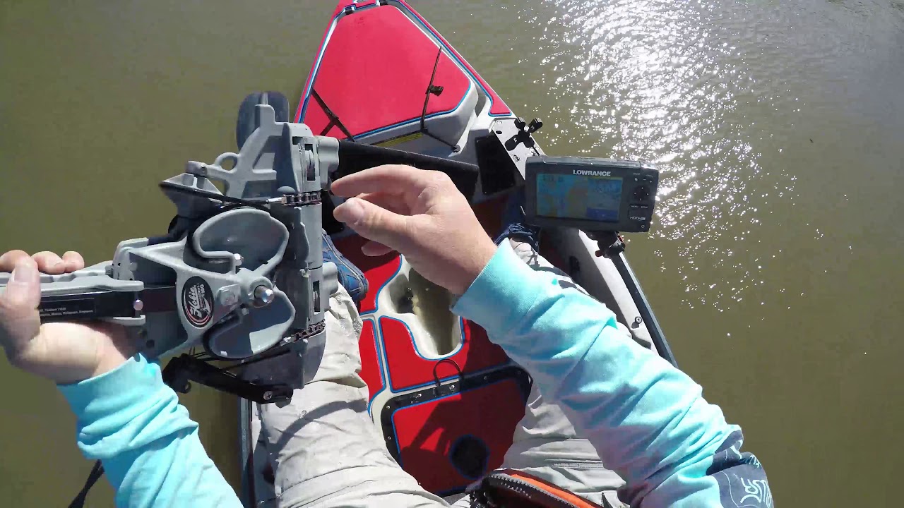 Hobie Mirage Drive WORKS with 1 fin!!! 4 mph!!! - Kayak Fishing - YouTube