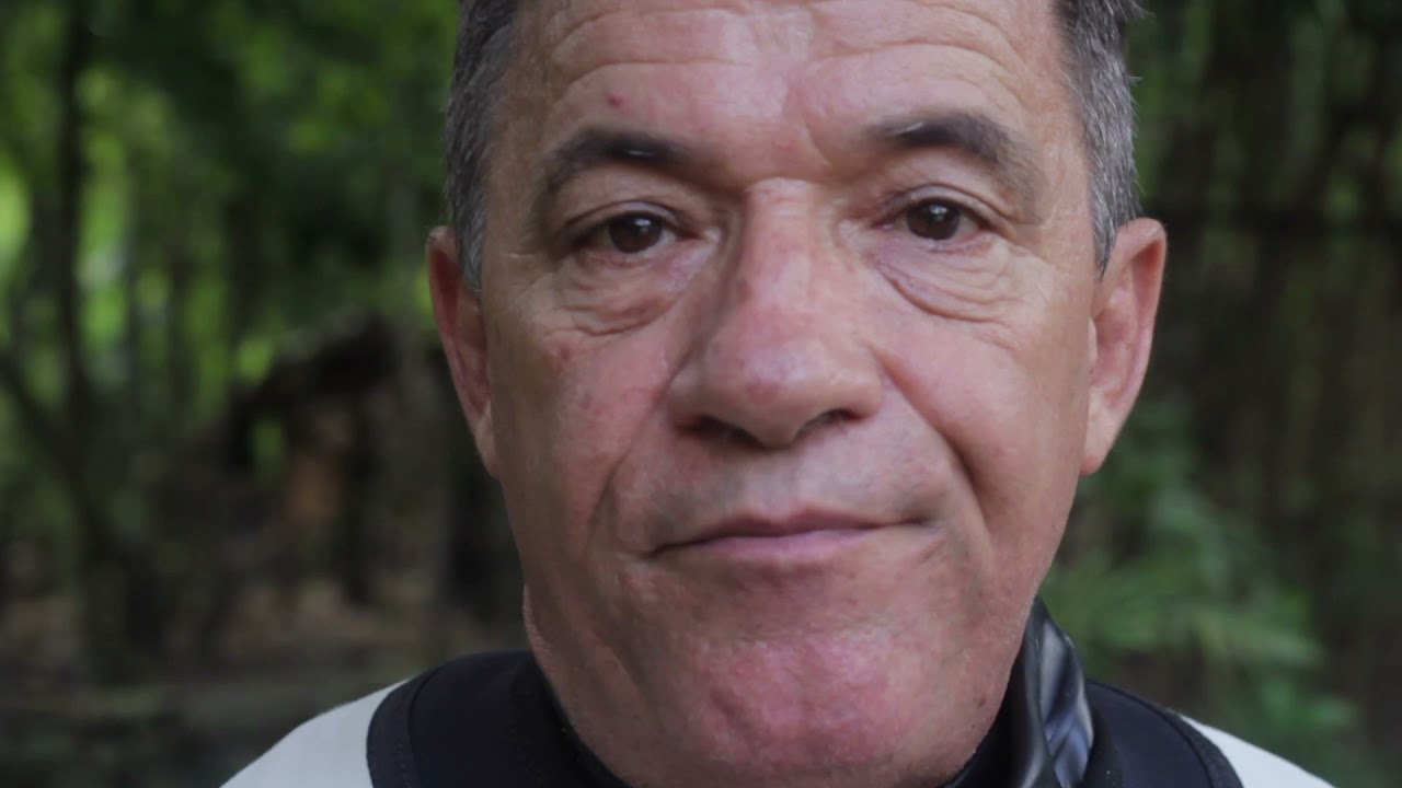 Alex Alvarez / Somos lo que somos - YouTube