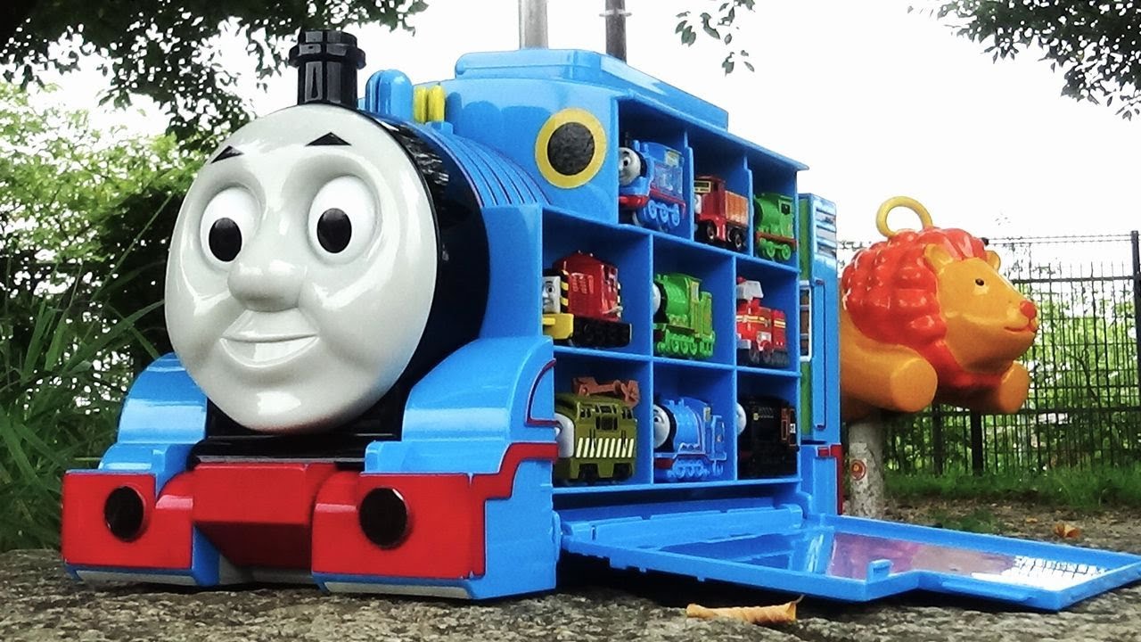 Big Thomas Station☆Thomas and Friends Hide and Seek! Small Park. - YouTube