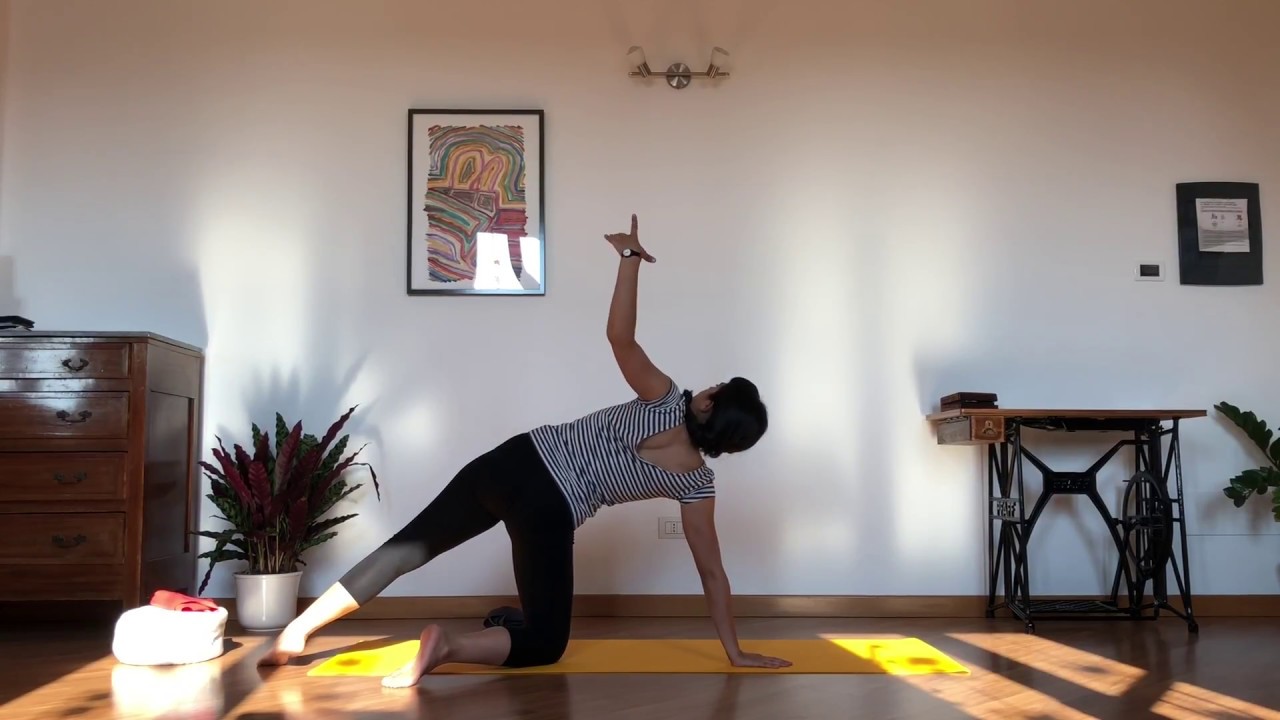 Sequenza di allungamento delle gambe - YouTube