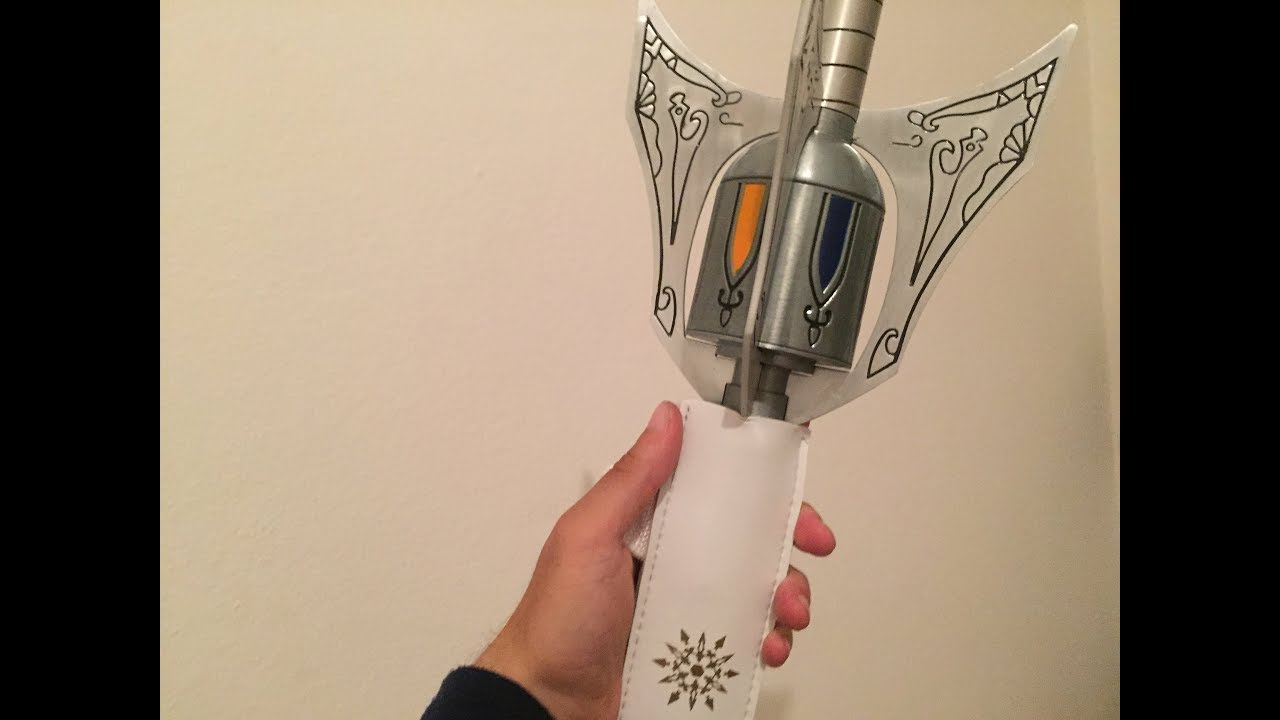 RWBY Weiss Schnee Sword Myrtenaster Rapier - YouTube