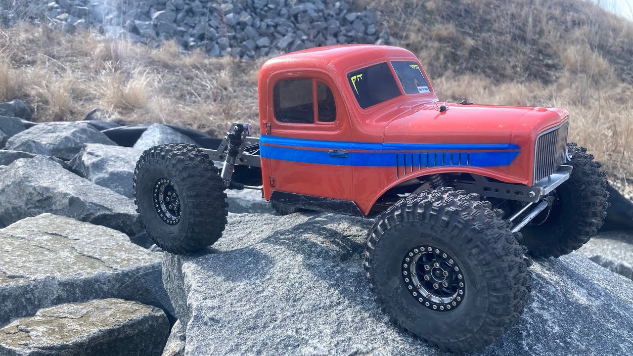 Rock Pirates Rc comp wagon gets gnarly on big rocks - YouTube