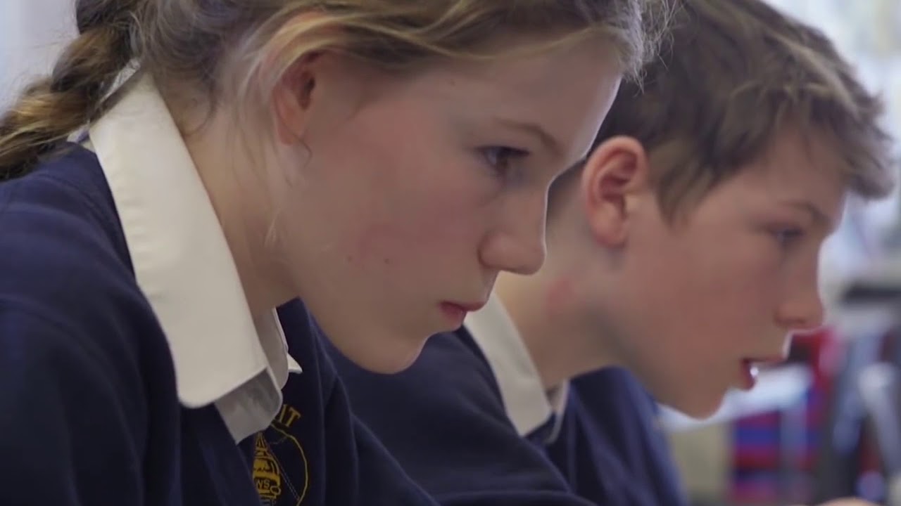 Mike Buffham Raspberry - YouTube