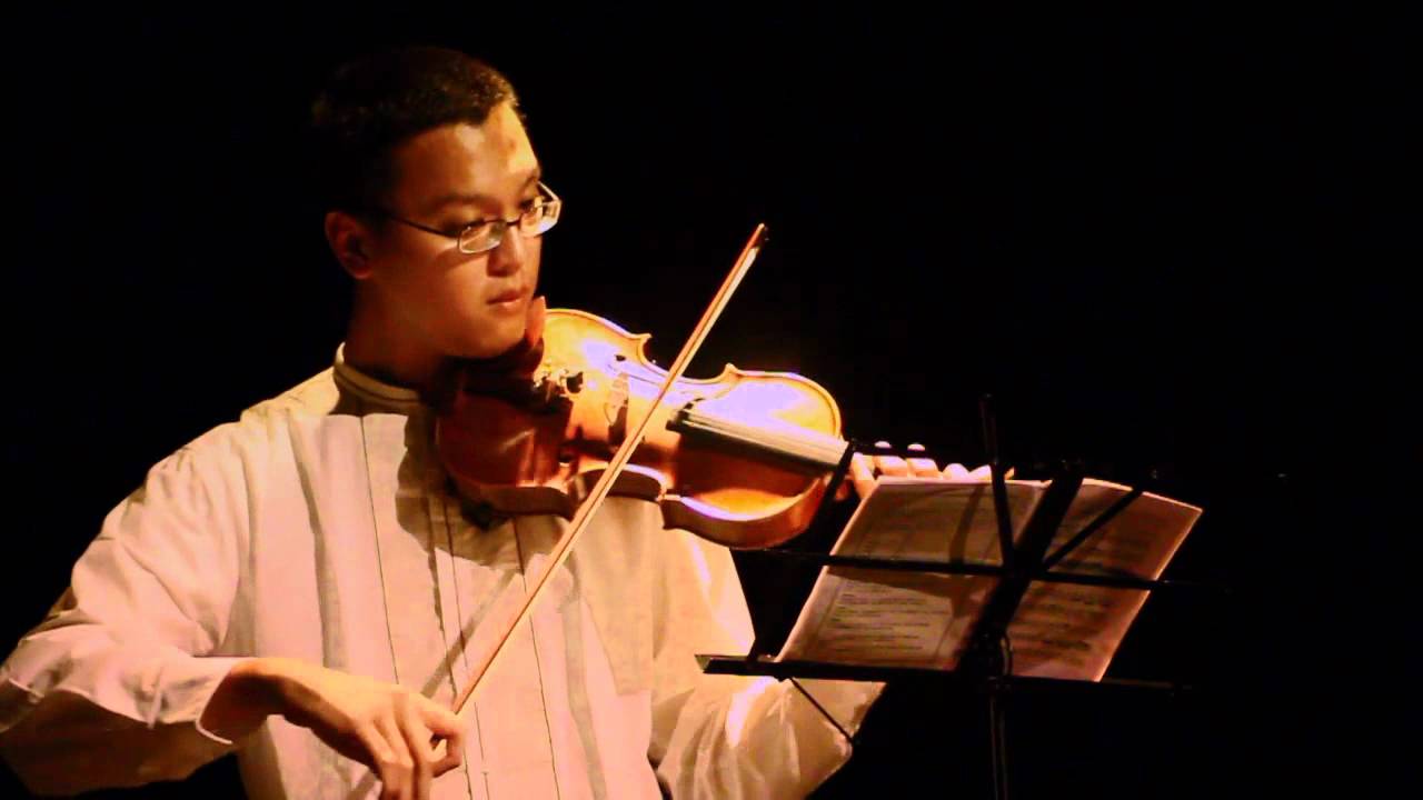 ITB Student Orchestra - Suite for Two Violins, Moszkowski mvt. II - YouTube