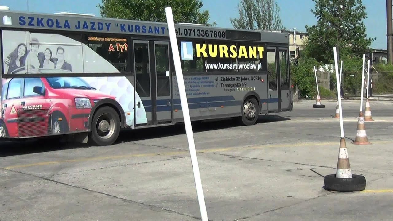 Parkowanie prostopadłe tyłem autobusem - Szkoła Nauki Jazdy KURSANT ...