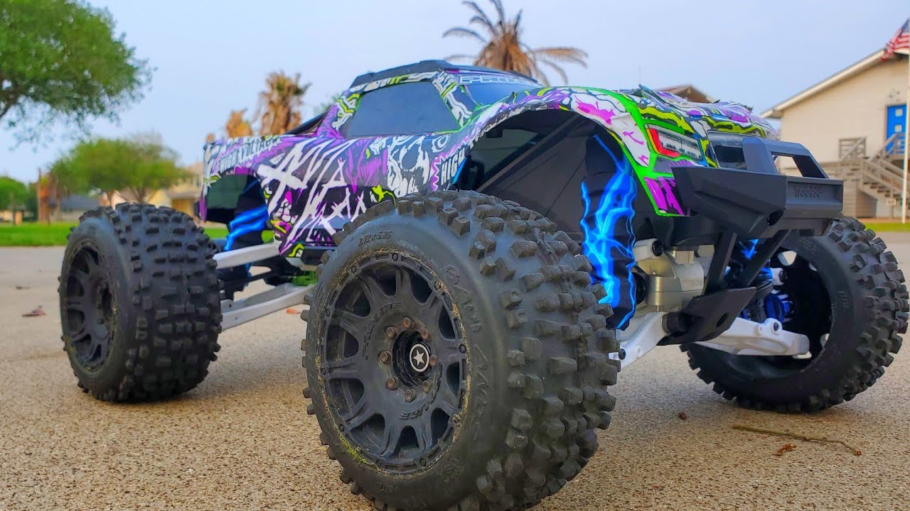 Custom Upgraded Traxxas Maxx 4s - YouTube