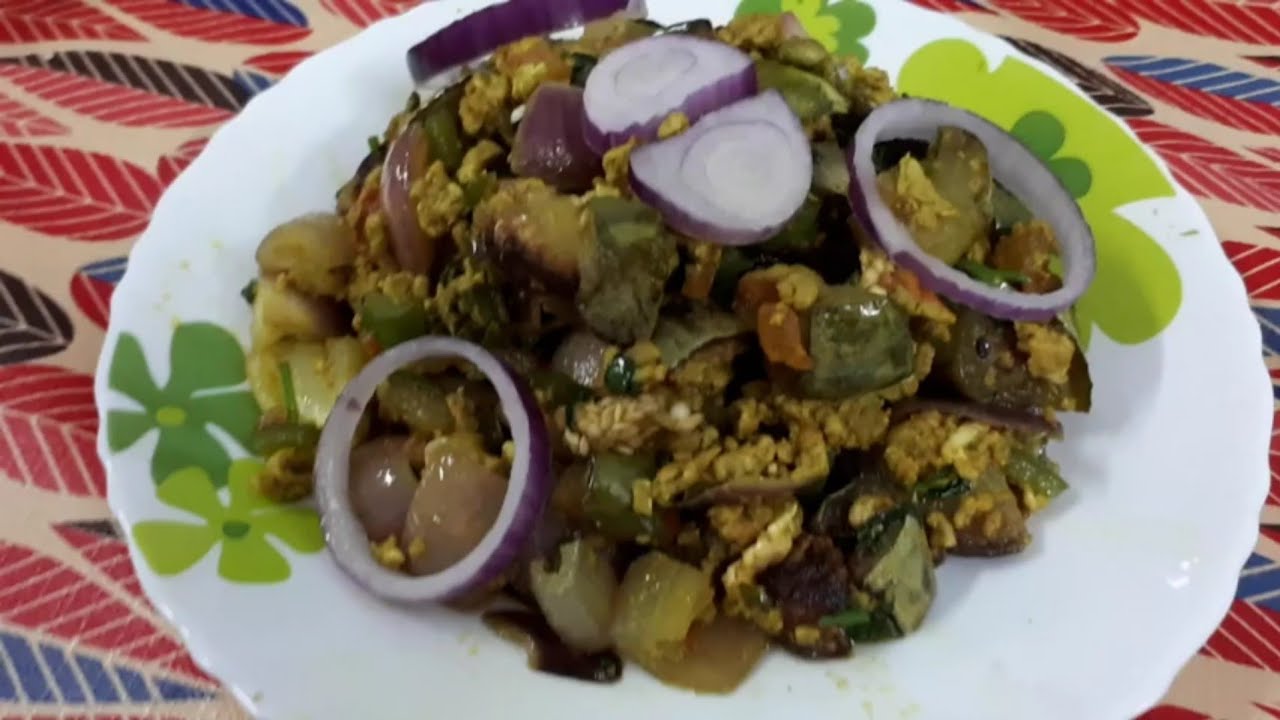 DIM BEGUN ER BAHAR,(Egg and brinjal curry recipe) Very tasty,easy and ...
