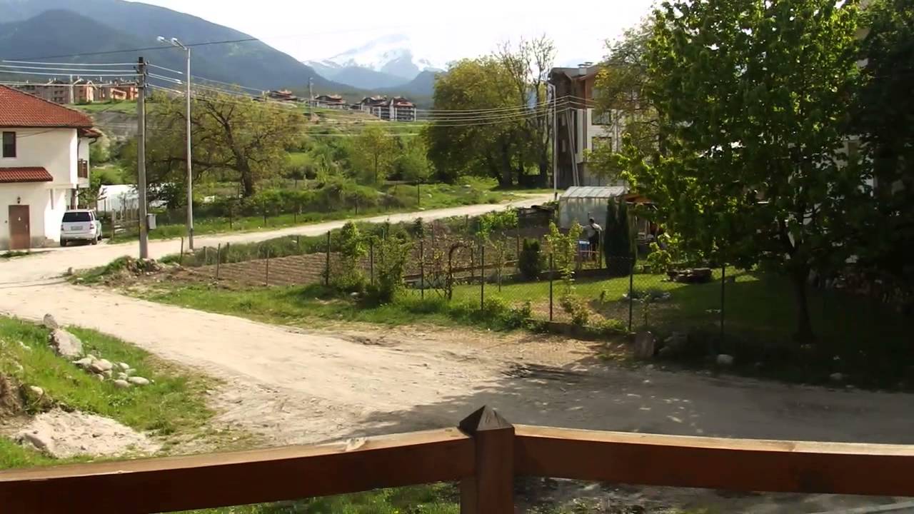 One bedroom apartment in Yeti Apartment Complex, Bansko - YouTube