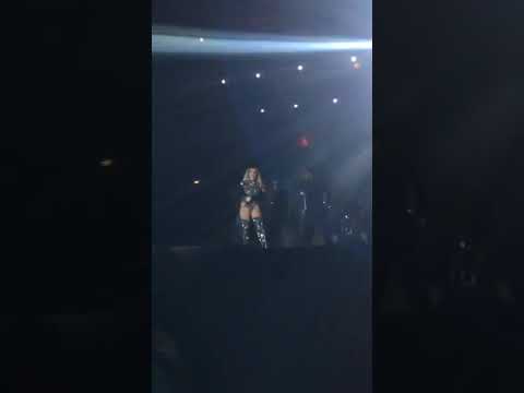 Hadise-Aşk Kaç Beden Giyer? | Silivri konseri