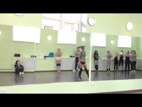 Booty/ Twerk choreo by Lessi // Maxx Baer- Caprisun