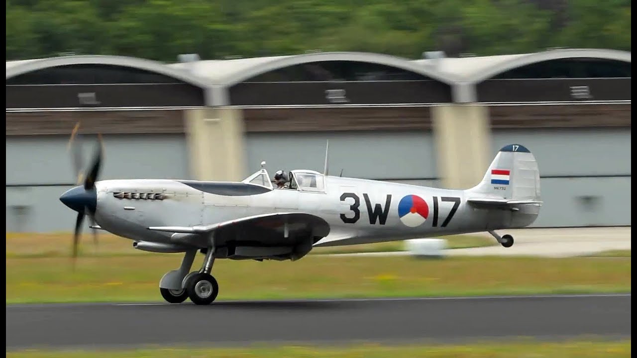 Spitfire + Mitchell of the Netherlands Air Force Historical Flight at ...