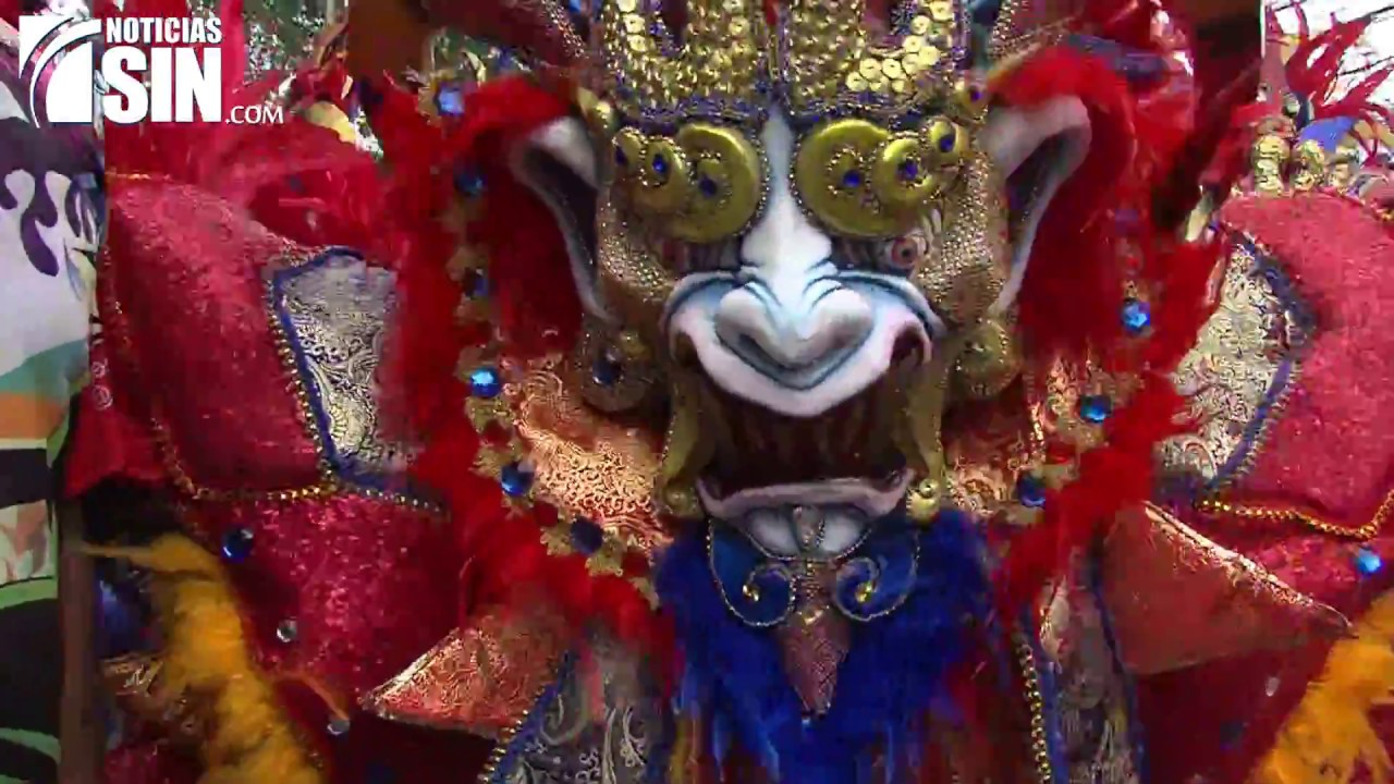 Broncos y fieras, el alma del carnaval vegano - YouTube