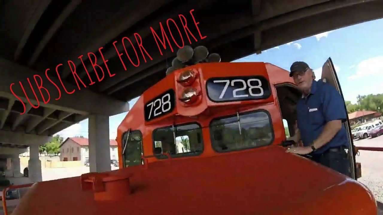 Inside Of The 728 GM-EMD GP40 Cab - YouTube