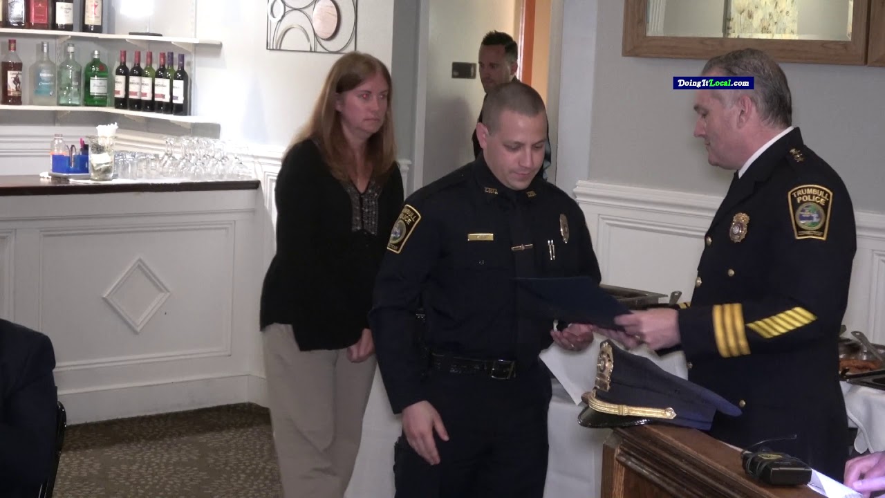 Trumbull Police Holds Awards Ceremony - YouTube