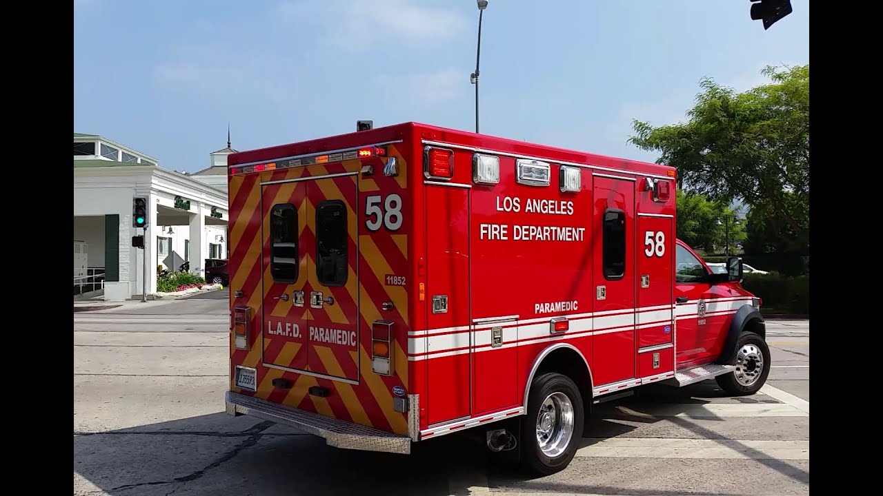 LAFD Rescue 58 Transporting Code 3 - YouTube