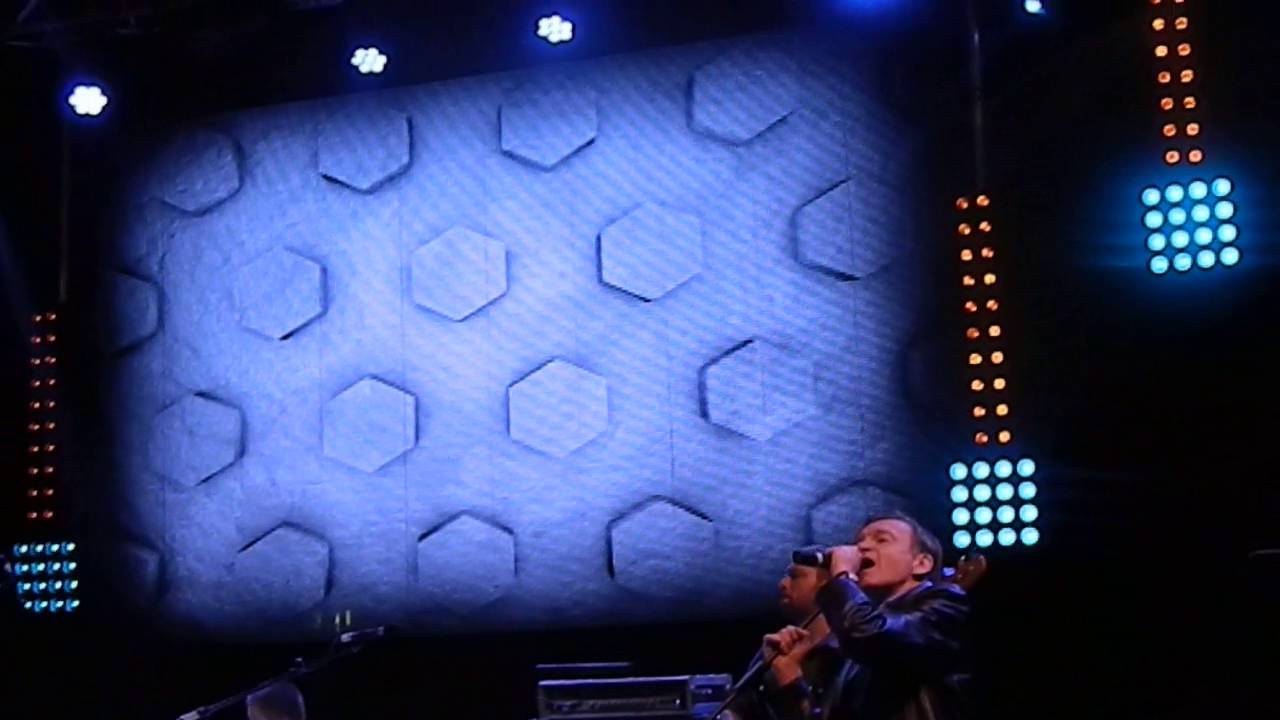 The Fall: Tuff Life Boogie, Luton, October 8, 2016 - YouTube