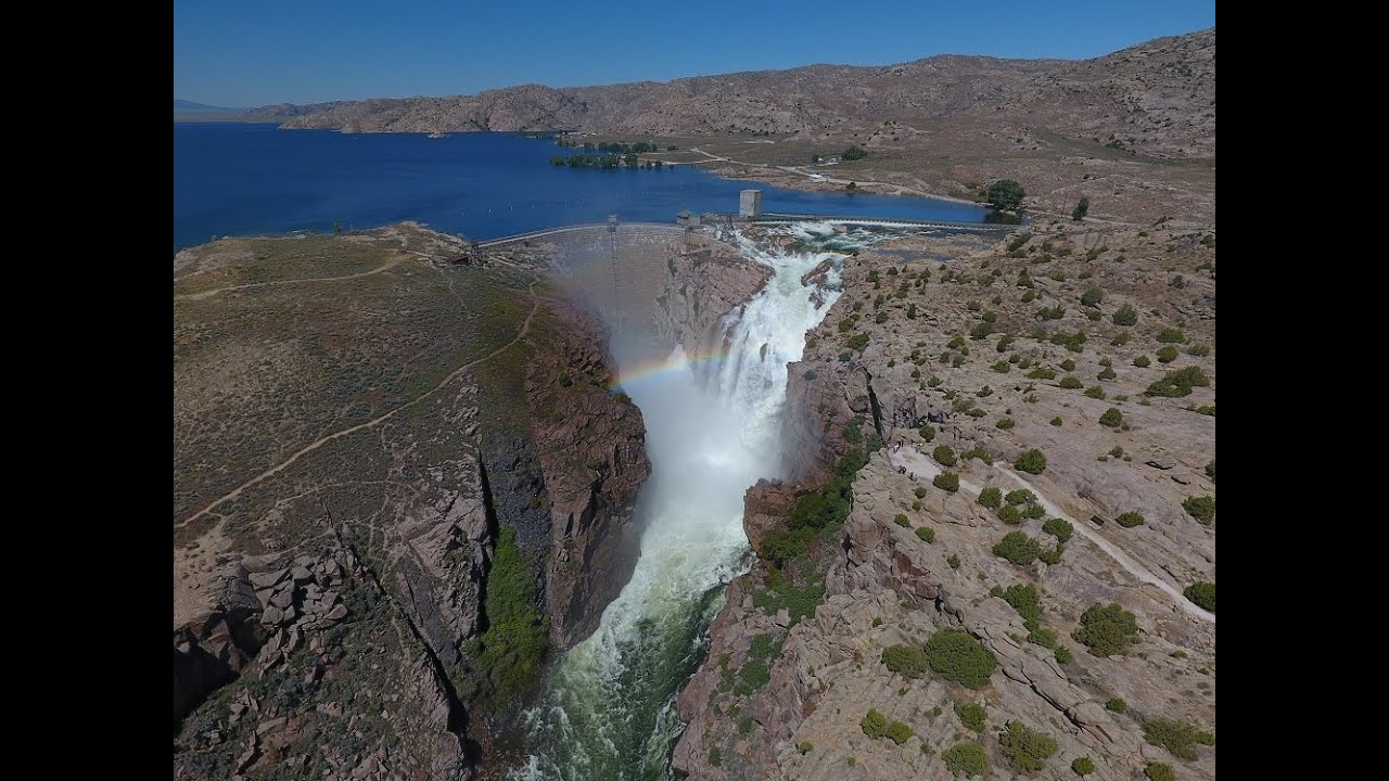 Pathfinder Dam Spilling- Drone Footage June 2016 - YouTube