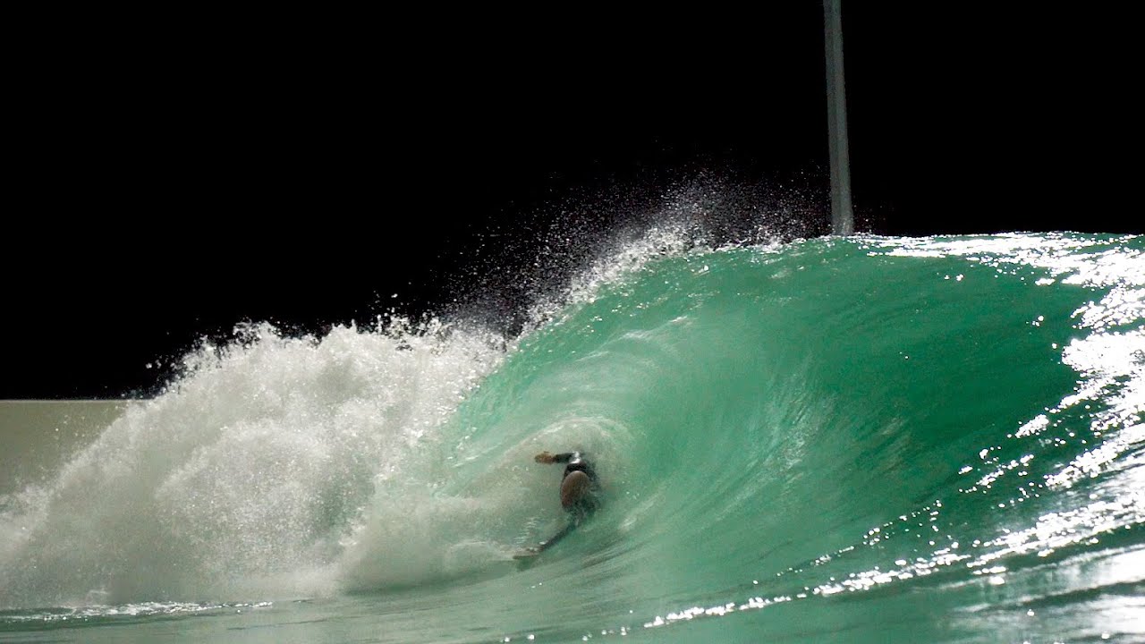 Bodysurfing URBNSURF - Epic Wave Pool Night Session - Ecto Team - YouTube