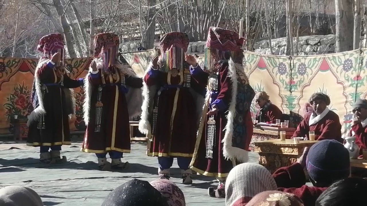 Cho Cho dance ladakh losar nubra valley - YouTube