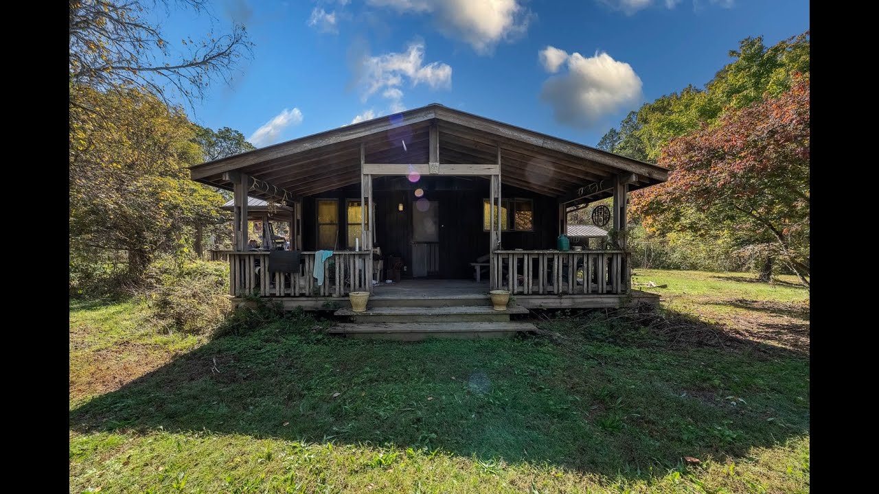 Country Home in the Beautiful Missouri Ozarks | 2320 CR 157 - YouTube