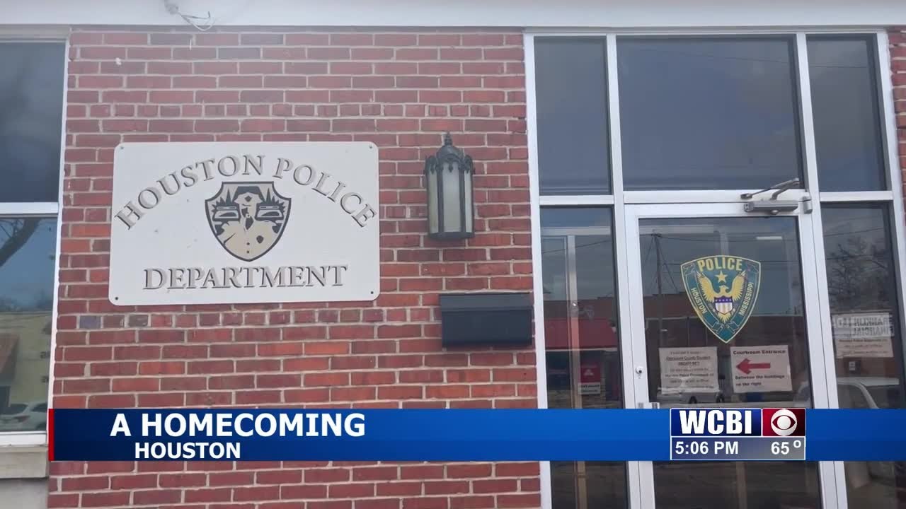 New chief officially takes over at Houston Police Department - YouTube