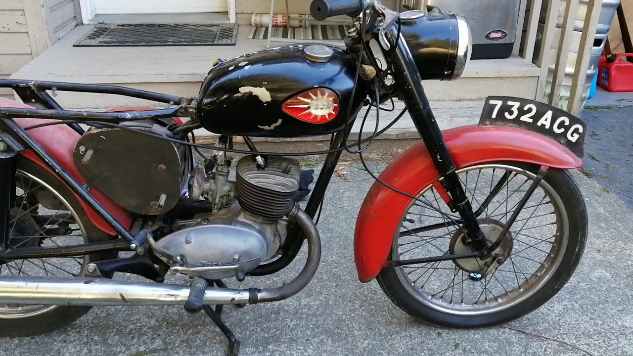 BSA Bantam D7 in Squamish BC. - YouTube