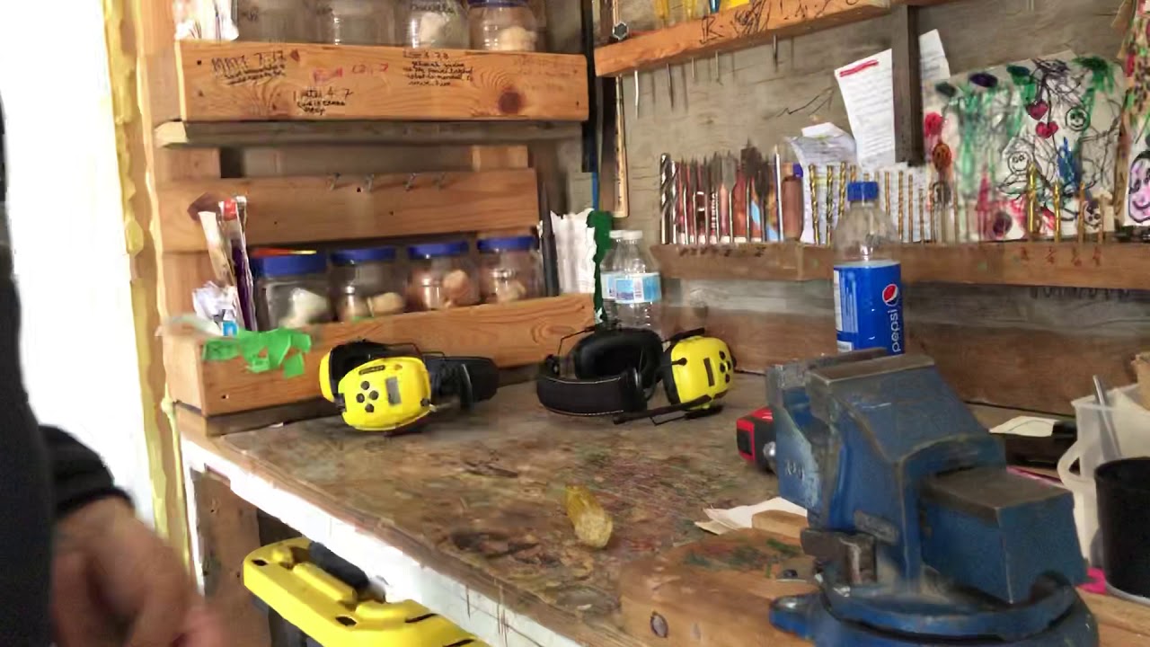 Antenna problem fixed on the Stanley headset radio - YouTube