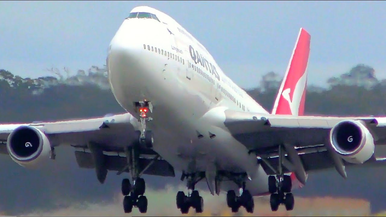 9 SUPER HEAVY Early Morning Takeoffs | A380 B747 B777 | Melbourne ...