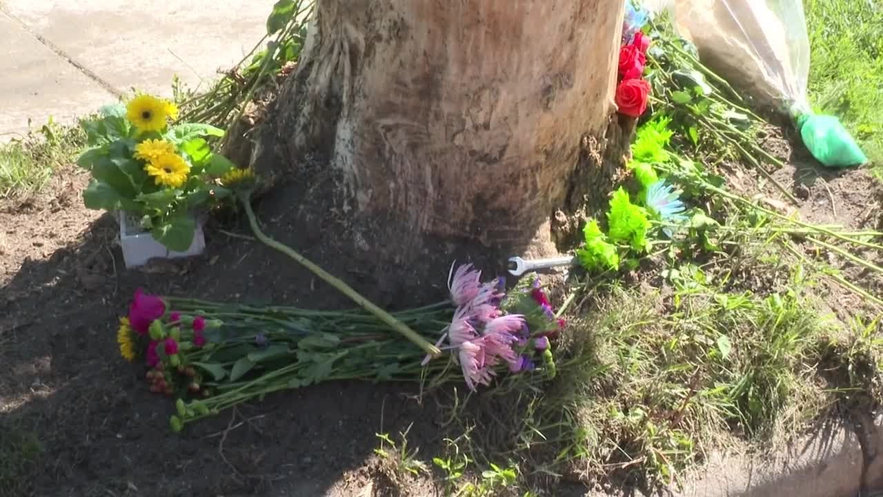 One man dead after early morning Appleton crash - YouTube