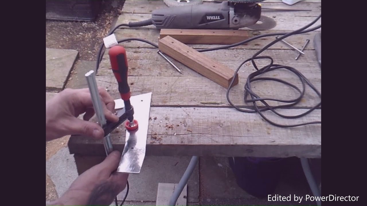 Average Joe's parcel opening tool. Video goes blank for a short time ...