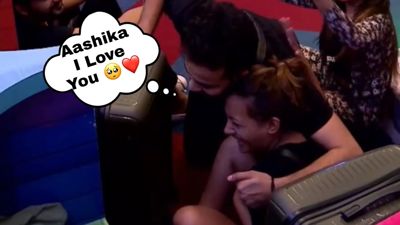 Elvish Yadav Hug Aashika Bhatia Romantic Hug New Couple In Bigg Boss