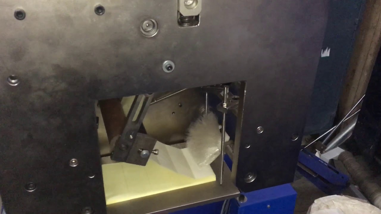 Fan Fold Machine - YouTube