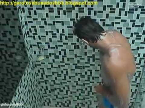 BBB 10 - Eliéser no banho 3 (17_01).avi