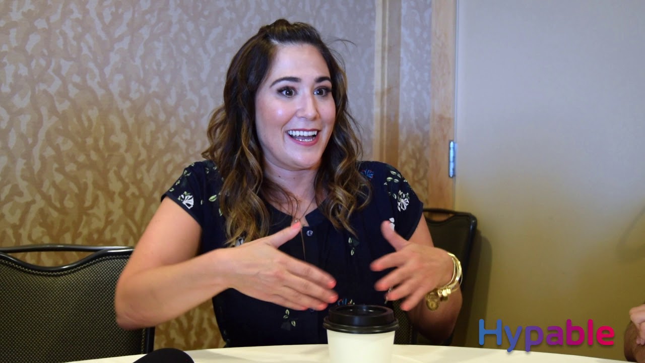 Wynonna Earp at SDCC: Emily Andras previews season 3 - YouTube
