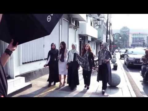The Making of RAISA Scarf Photos  behind the scene