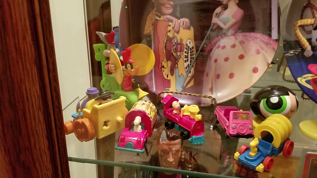 How to Display Your Vintage Toy Collection. - YouTube