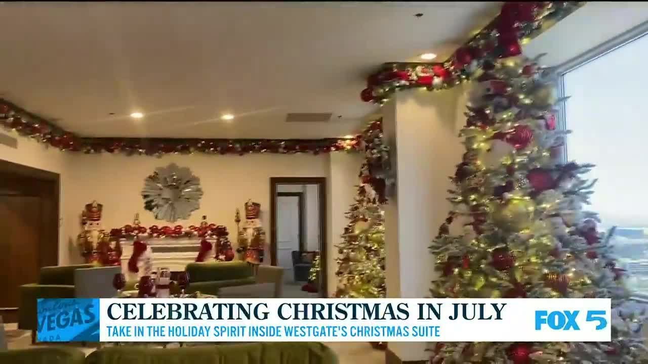 INSIDE LOOK at the Christmas Suite at Las Vegas resort - YouTube