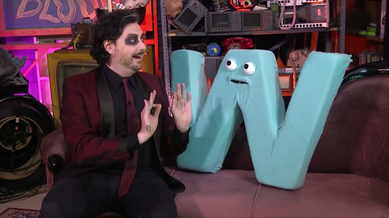 The Big Bad B-Movie Show - 'Castle of Blood' Movie Facts with Leopold ...