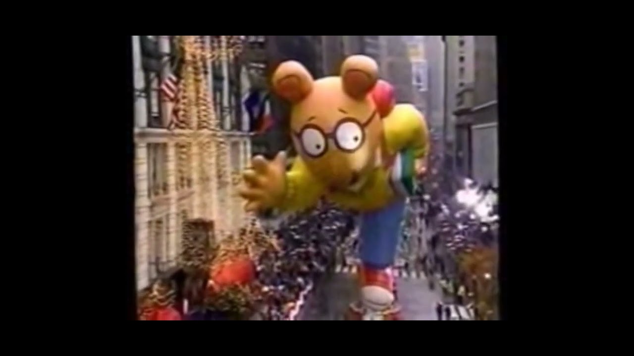 macy parade 1999 Arthur - YouTube
