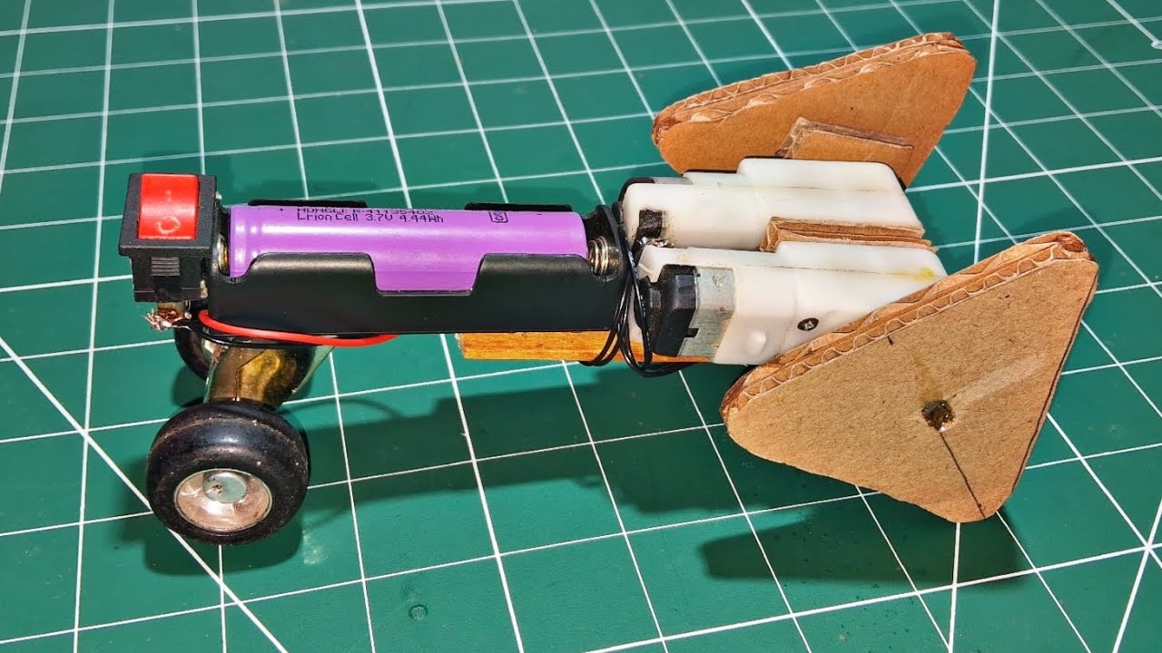 How to make a Triangle Wheel Car || The Universal Maker || - YouTube